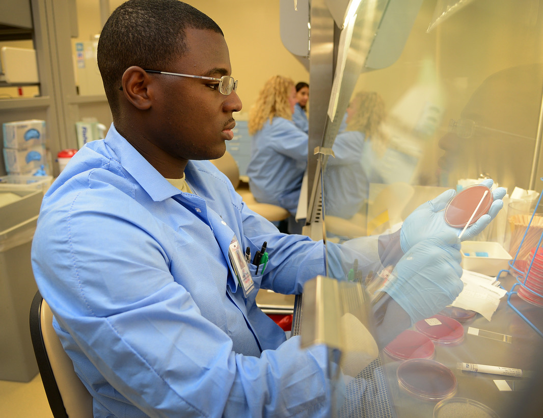 Just a “Touch” of DNA Gives Full Identification of Skin Cell Donor ...