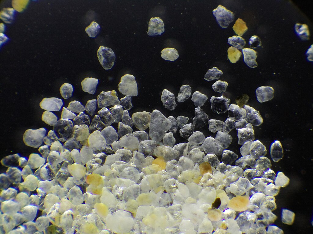 Developing a New Visual Model for Glass Particle Transfer – ForensicBites